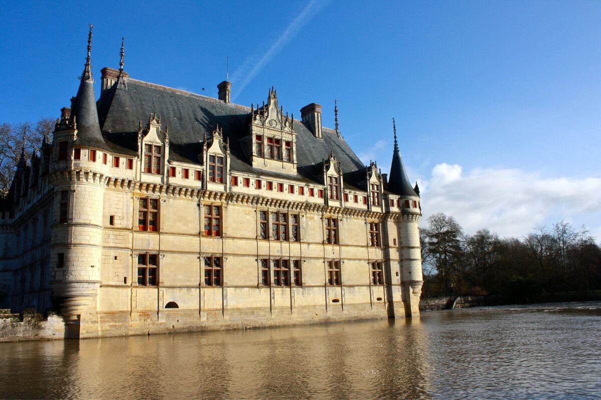 10 Hidden French Châteaux of the Loire Valley You Shouldn't Miss ...